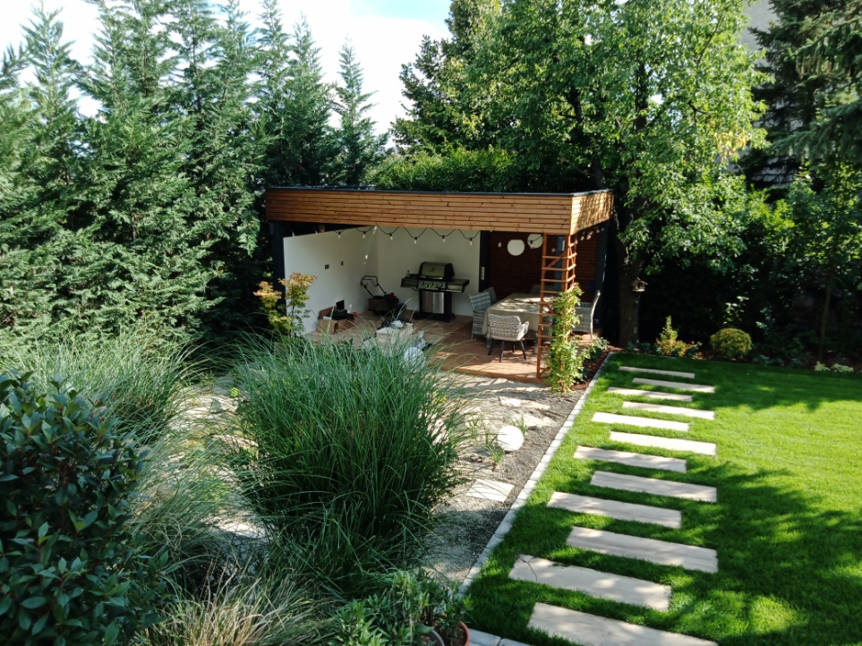 Teraszfedés és kerti pavilon a kert kihasználásához